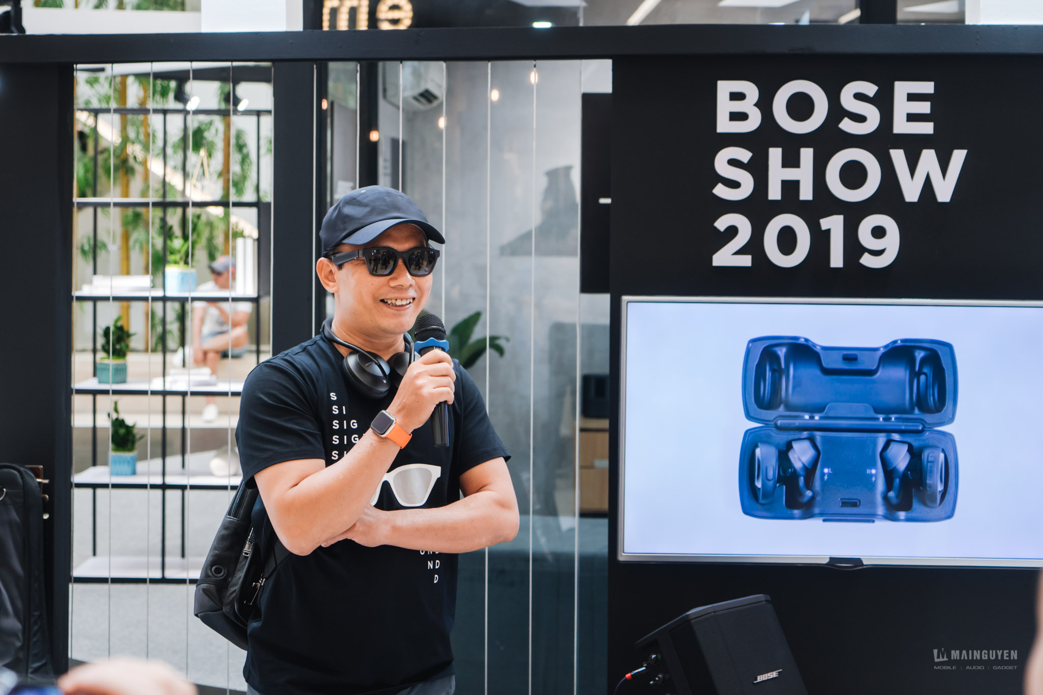 Mời bạn cùng xem những hình ảnh trong ngày đầu tiên diễn ra Bose Show ...