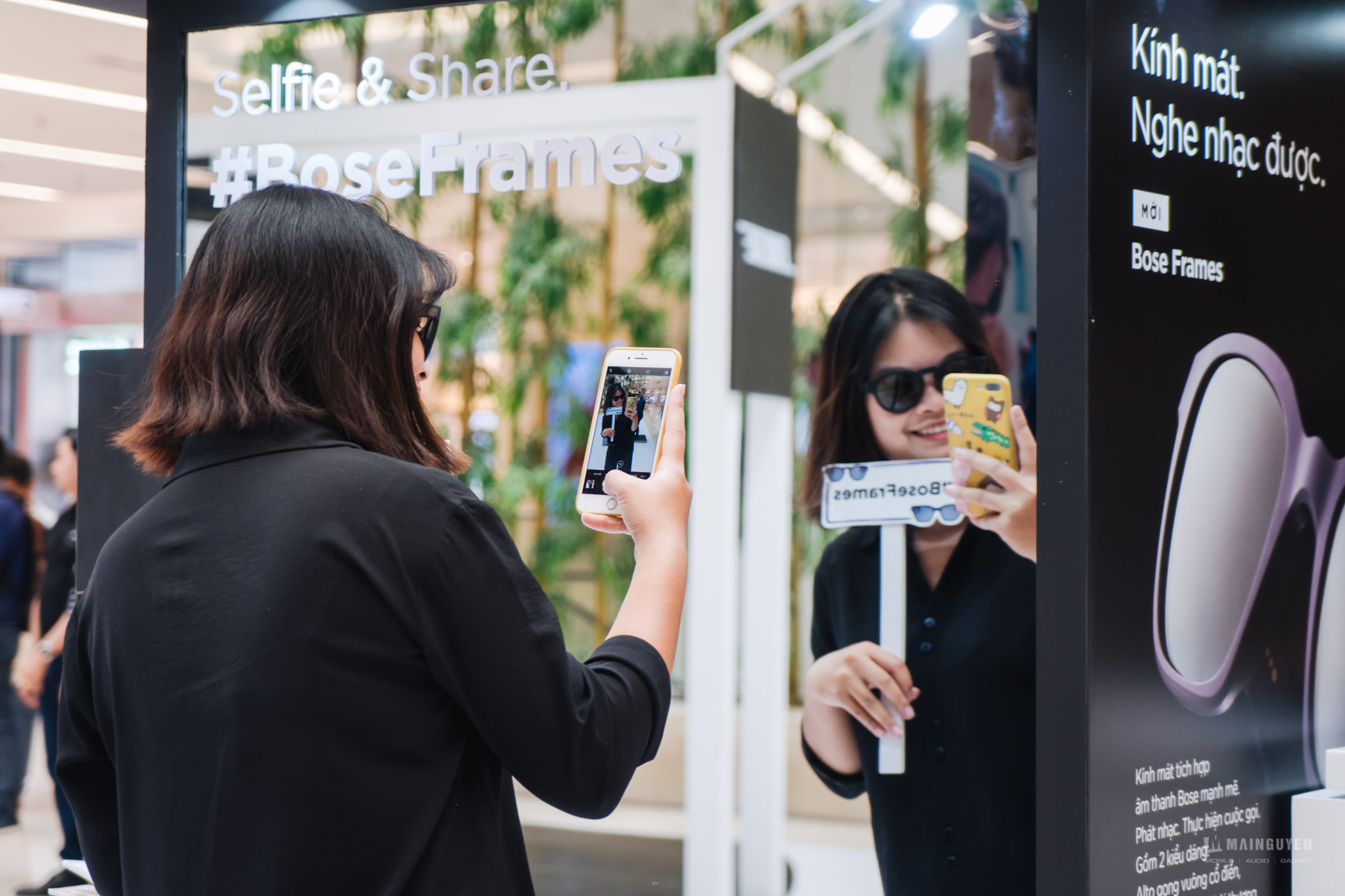 Mời bạn cùng xem những hình ảnh trong ngày đầu tiên diễn ra Bose Show ...