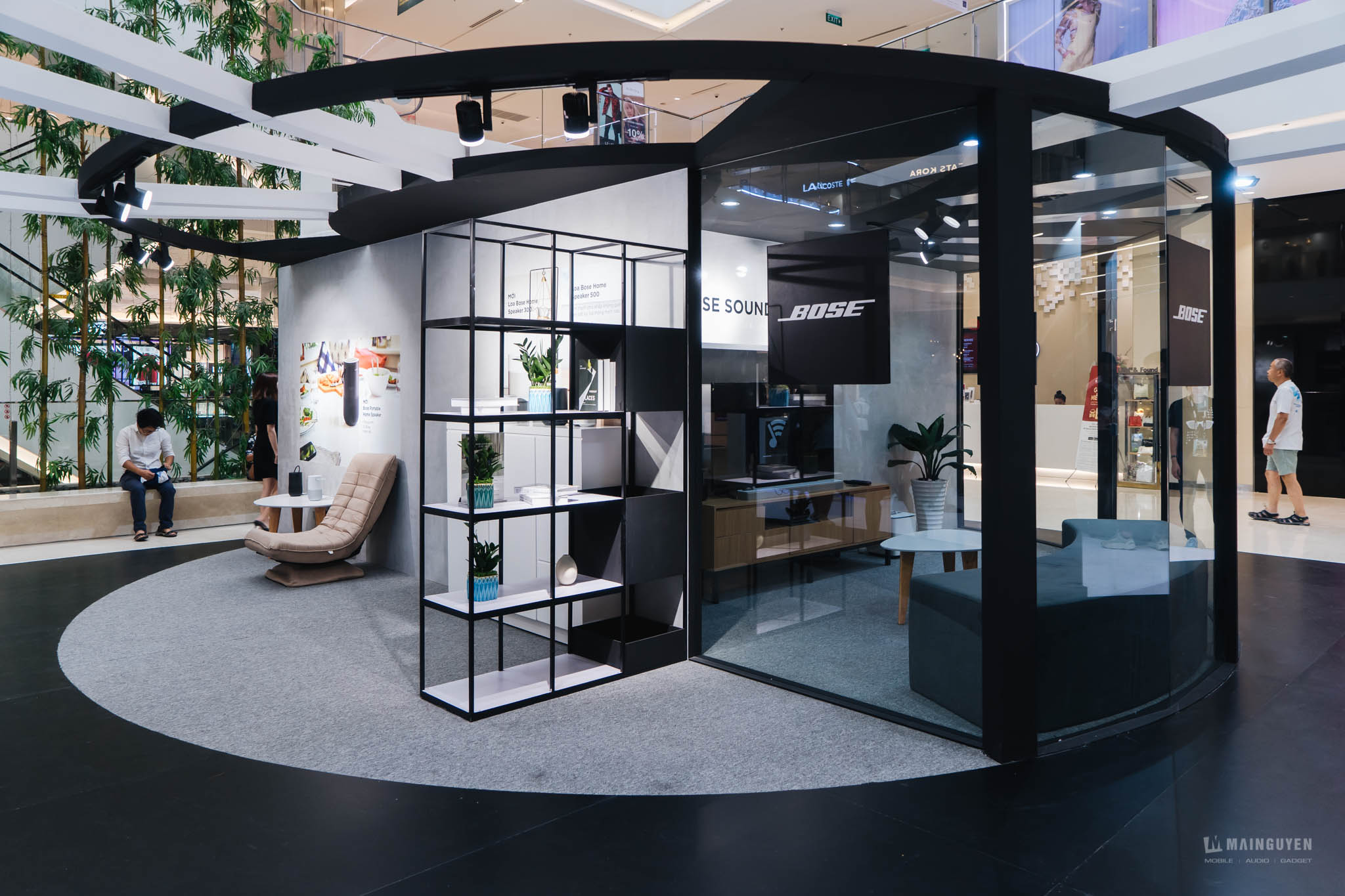 Mời bạn cùng xem những hình ảnh trong ngày đầu tiên diễn ra Bose Show ...